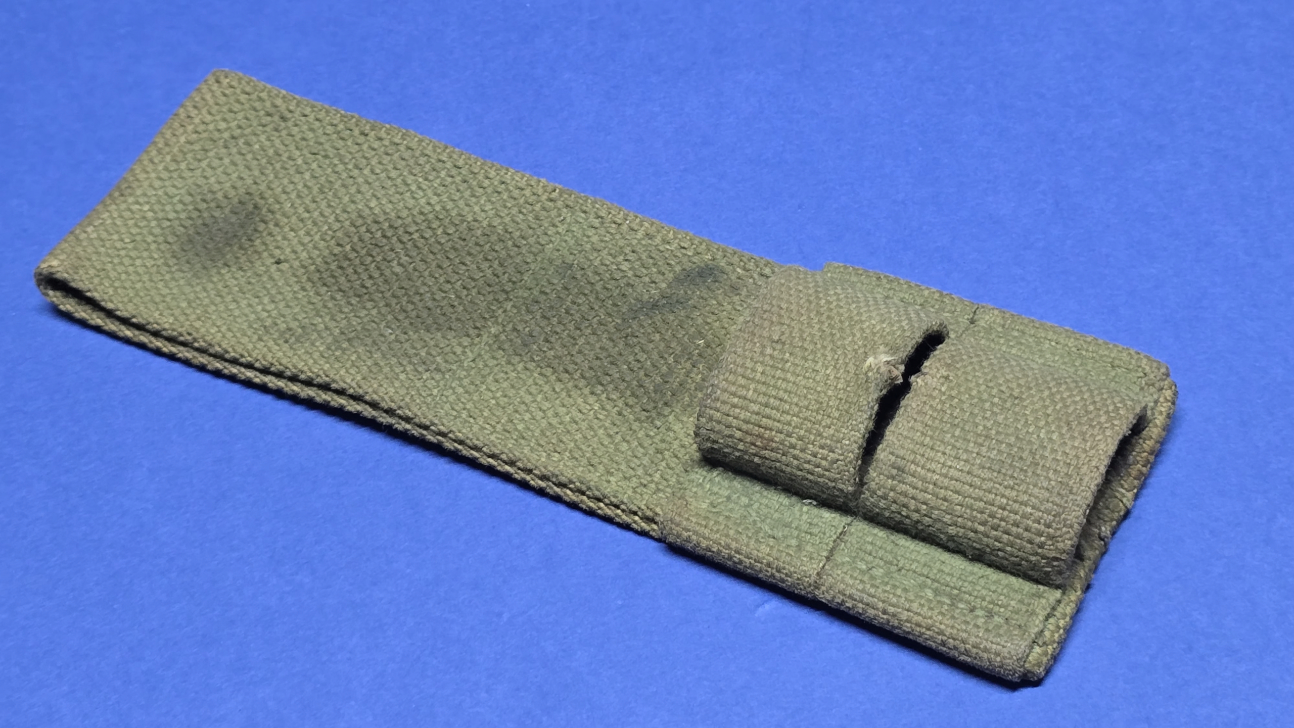 British WW1 Pattern 1907 Webbing Bayonet Frog - Dated 1918 - Vault ...